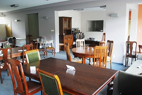 ANTJA - Producent Krzeseł i Stołów Robert Zimny